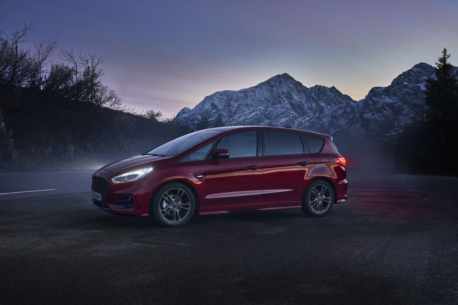 Ford S-MAX technical specifications and fuel economy